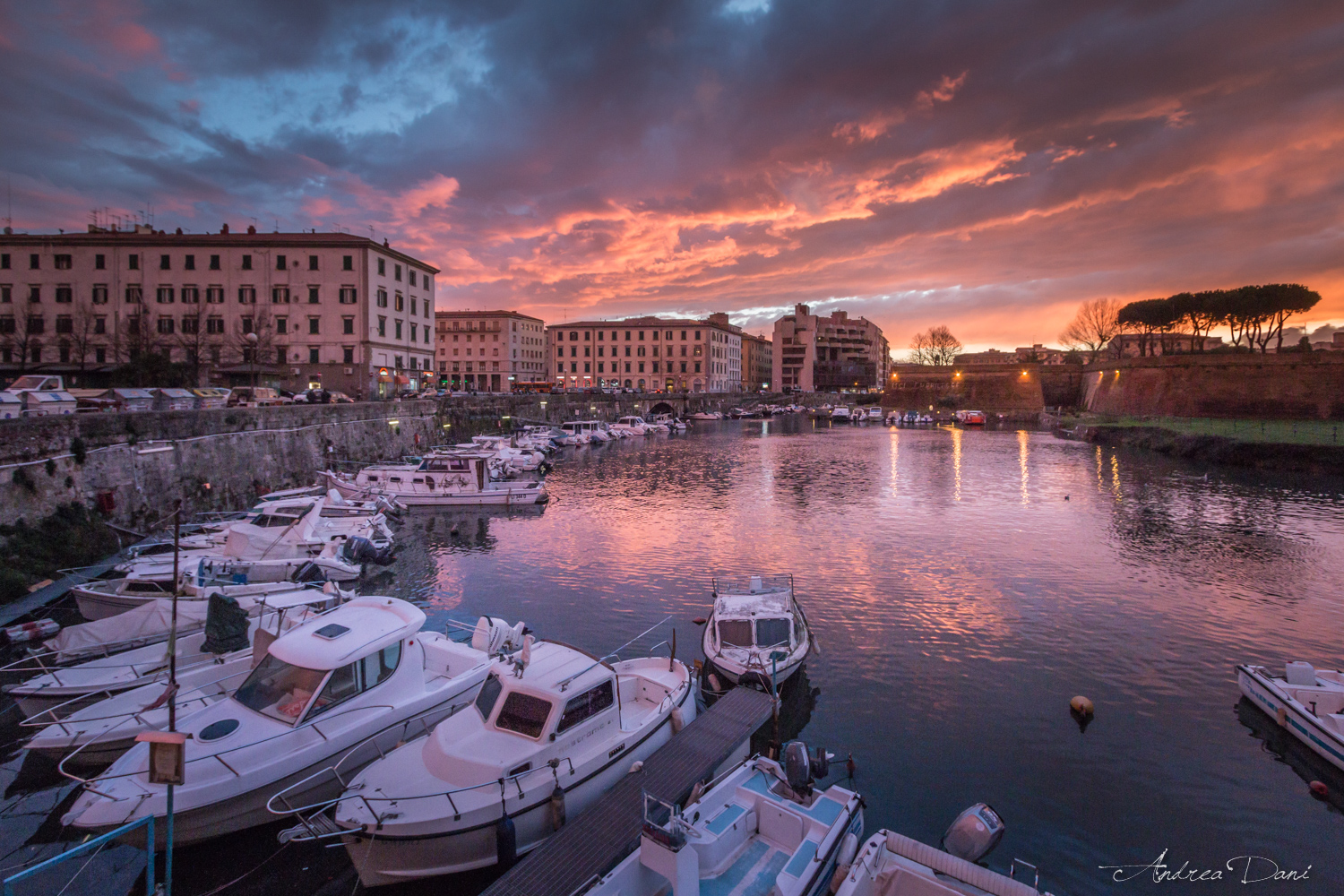 Location • I fossi Medicei - Gare Remiere di Livorno